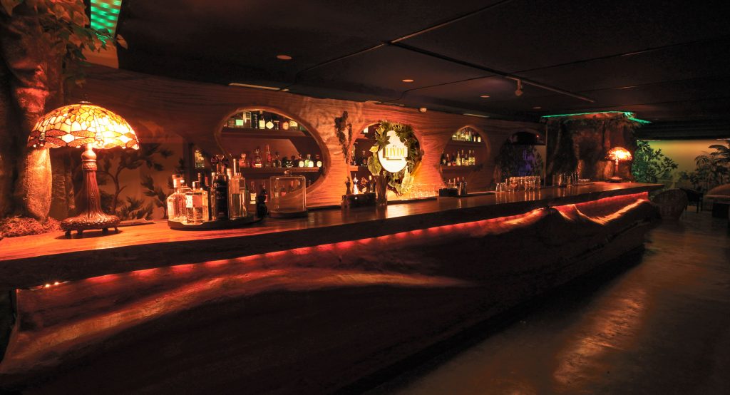 Hyde Manila – Manila Prince Hotel